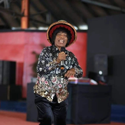 Jadi Sorotan Karena Anderson Paak, Ini 6 Gaya Pak Tarno yang Selalu ...