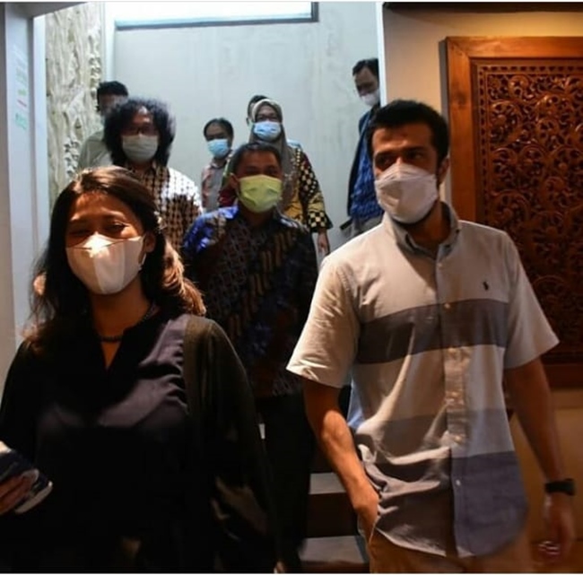 Masih Ingat Panji Manusia Millenium? Ini 6 Potret Romantis Primus ...