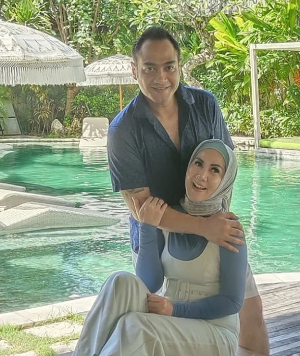 8 Potret Persiapan Pernikahan Venna Melinda dan Ferry Irawan, Couple Goals