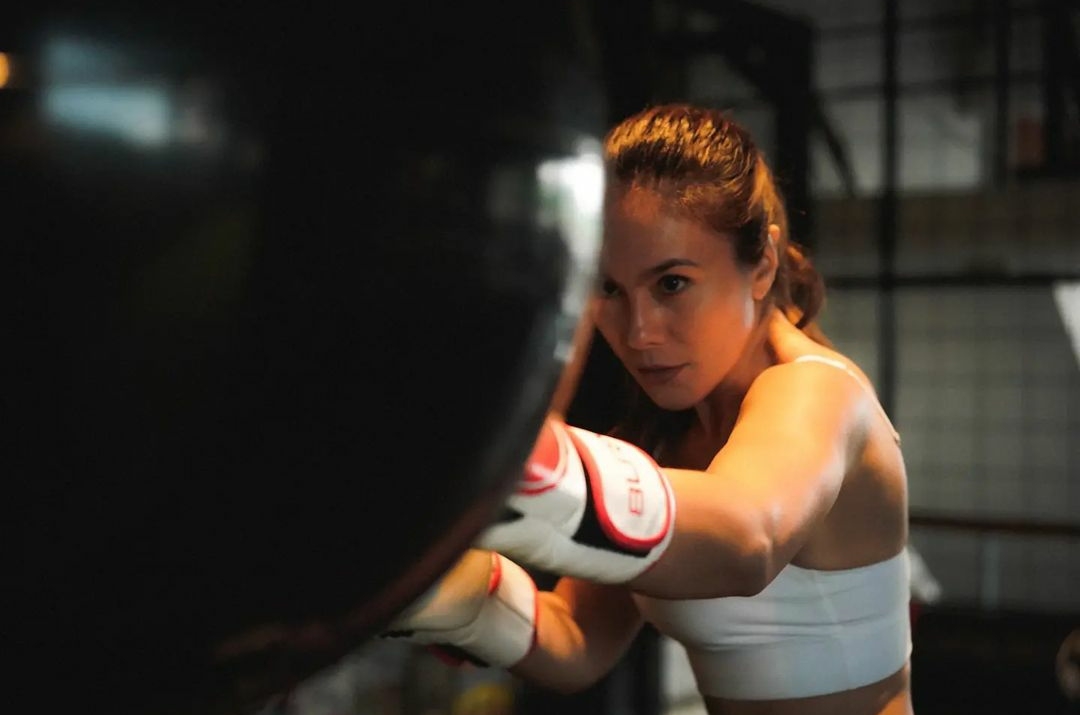 7 Potret Wulan Guritno Saat Olahraga, Tampak Awet Muda di Usia 41 Tahun